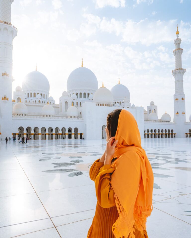 How to Visit Sheikh Zayed Grand Mosque - Hungariandreamers