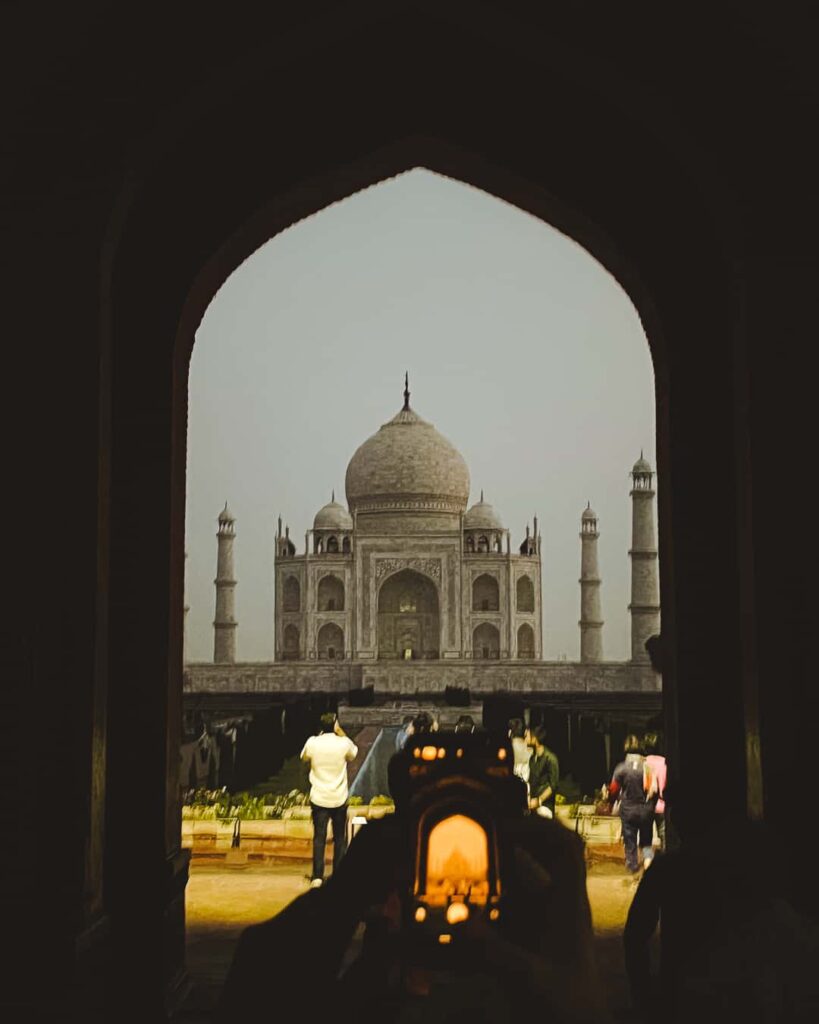 The Ultimate Guide to Visiting the Taj Mahal, India - Hungariandreamers