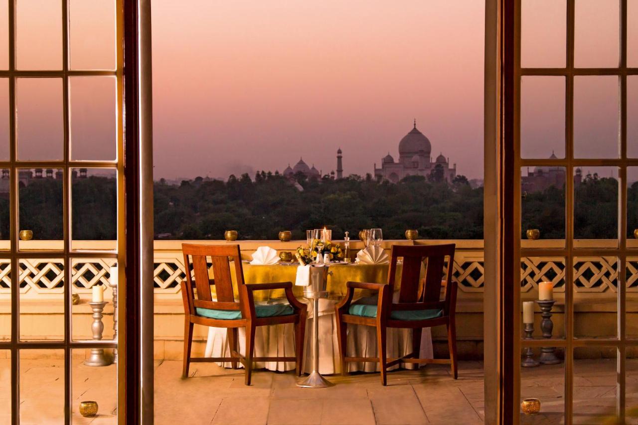 7 Best Hotels in Agra with Taj Mahal View - Hungariandreamers