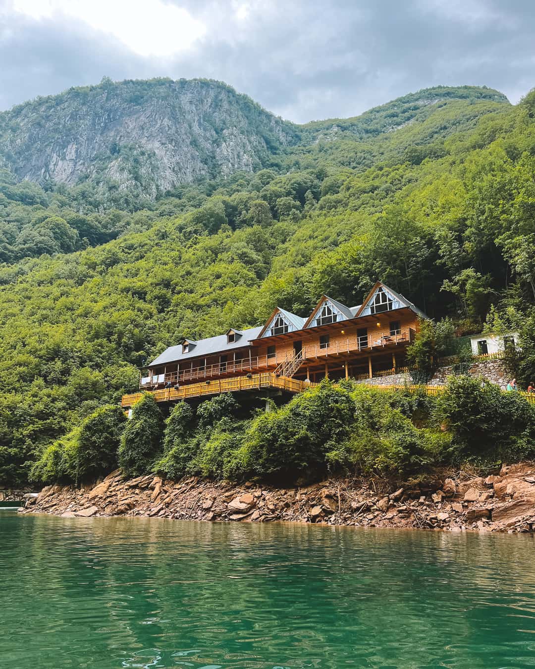 Komani Lake, Albania: The Ultimate Guide to Visiting - Hungariandreamers